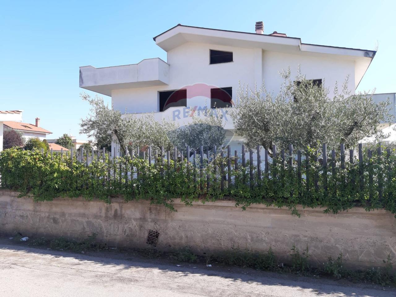 Villa in vendita a Minturno
