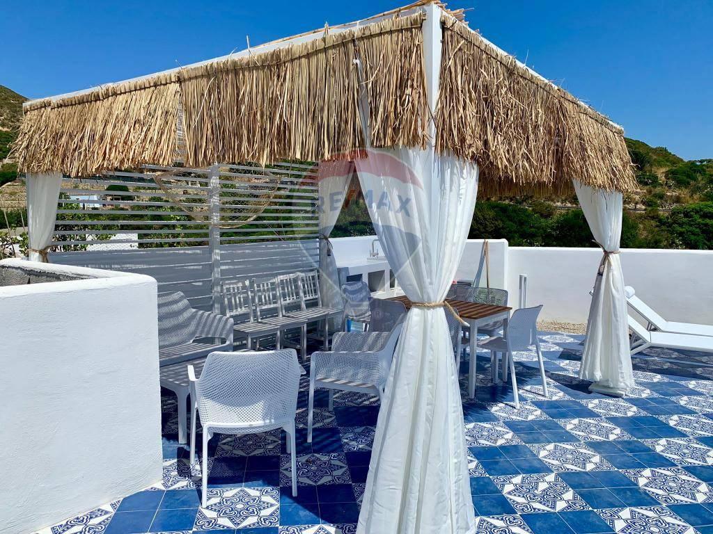 Appartamento in vendita a Ponza