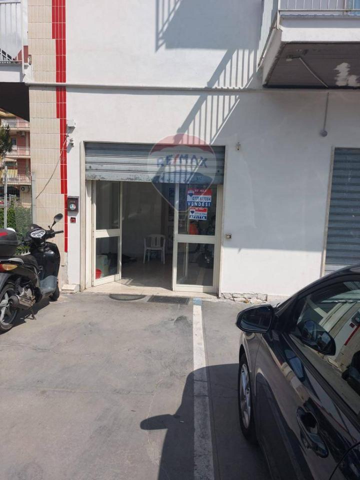 Negozio in vendita a Formia