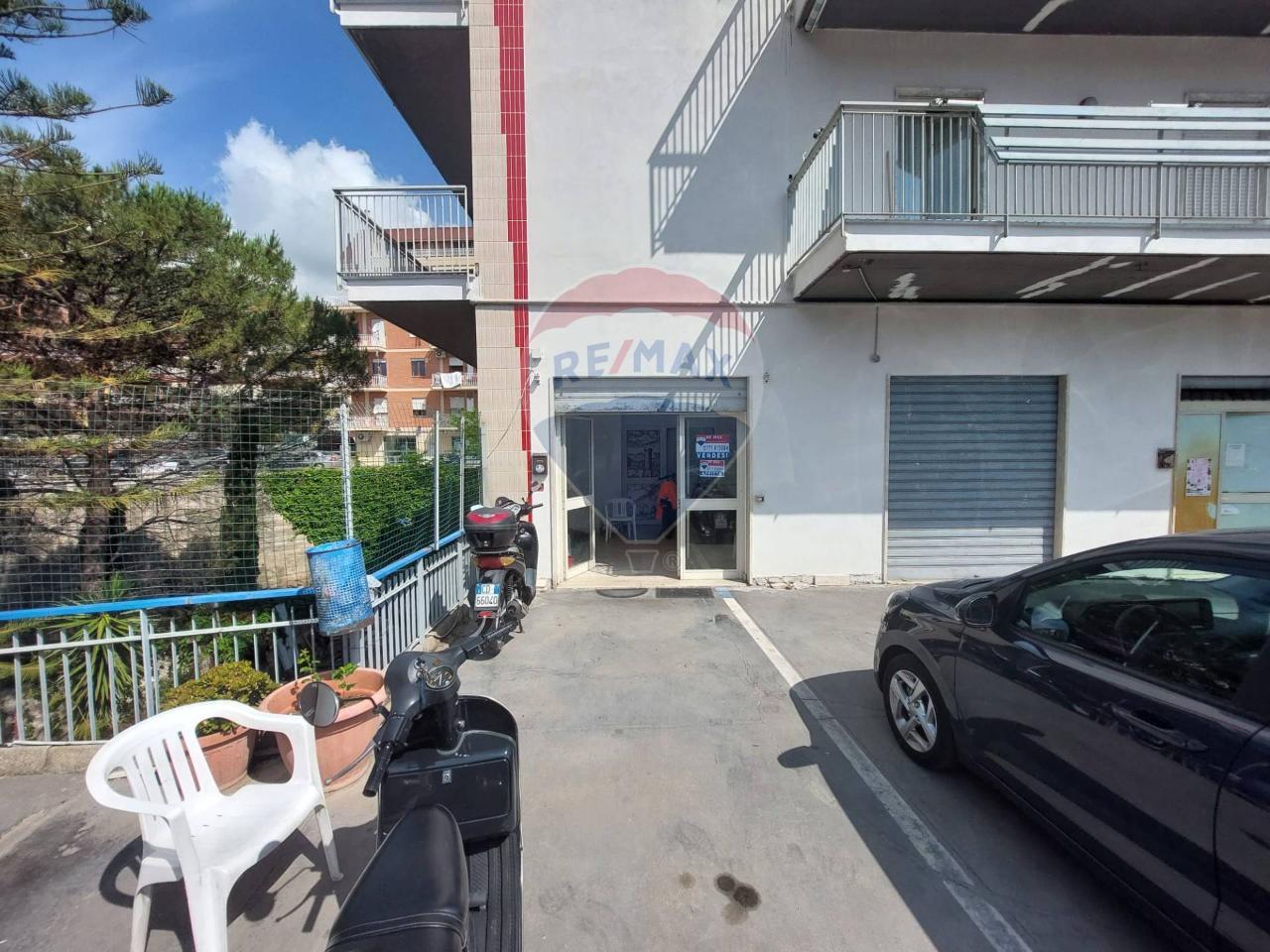 Negozio in affitto a Formia