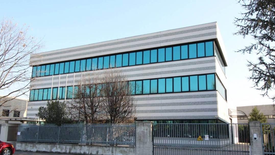 Capannone in affitto a Peschiera Borromeo