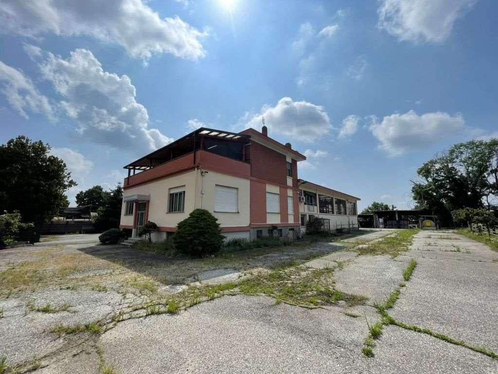 Capannone in vendita a San Secondo Di Pinerolo
