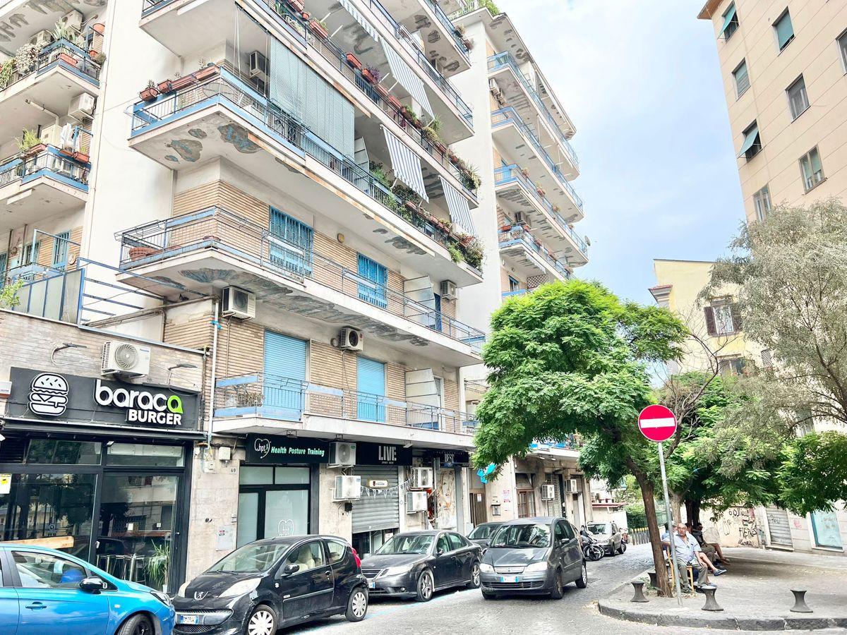 Appartamento in vendita a Napoli
