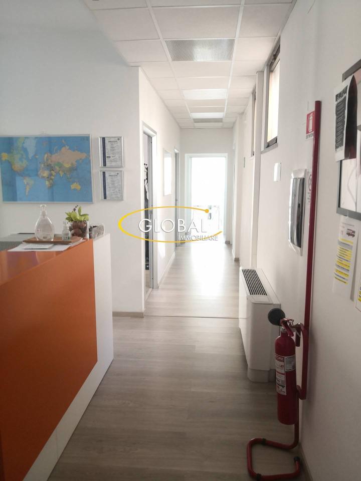 Ufficio in affitto a Ancona