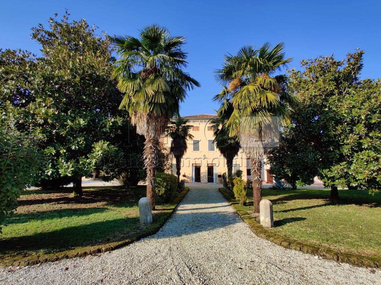 Villa in vendita a Torri Di Quartesolo