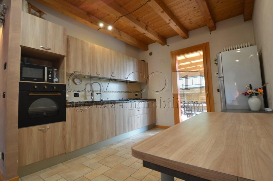 Villa a schiera in vendita a Barbarano Mossano Foto-3