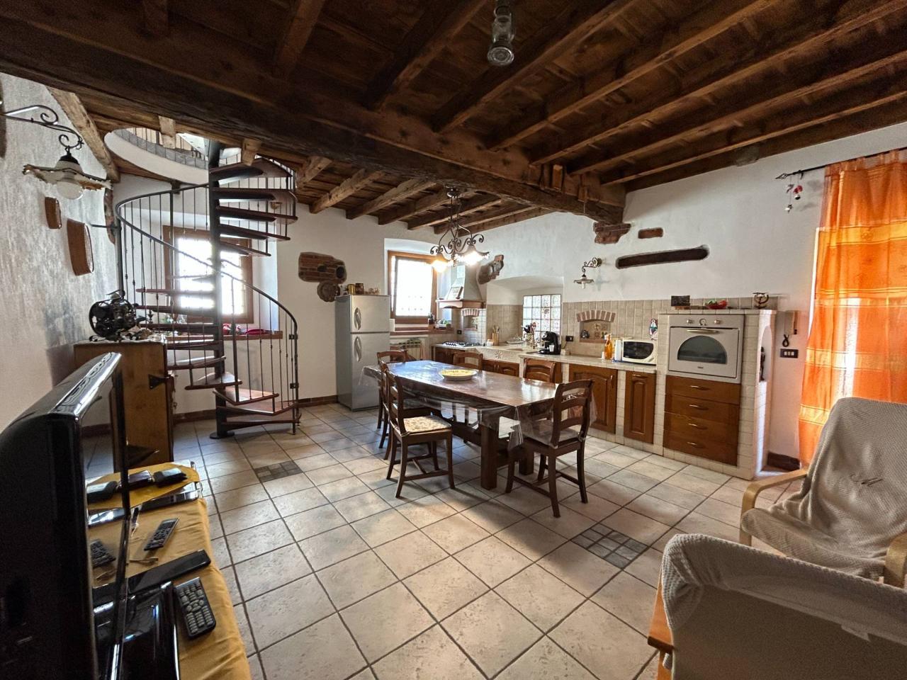 Appartamento in vendita a Fagnano Olona