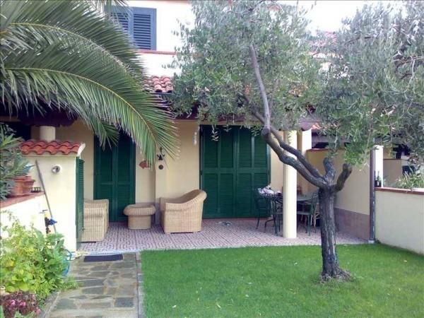 Villa a schiera in vendita a Ameglia