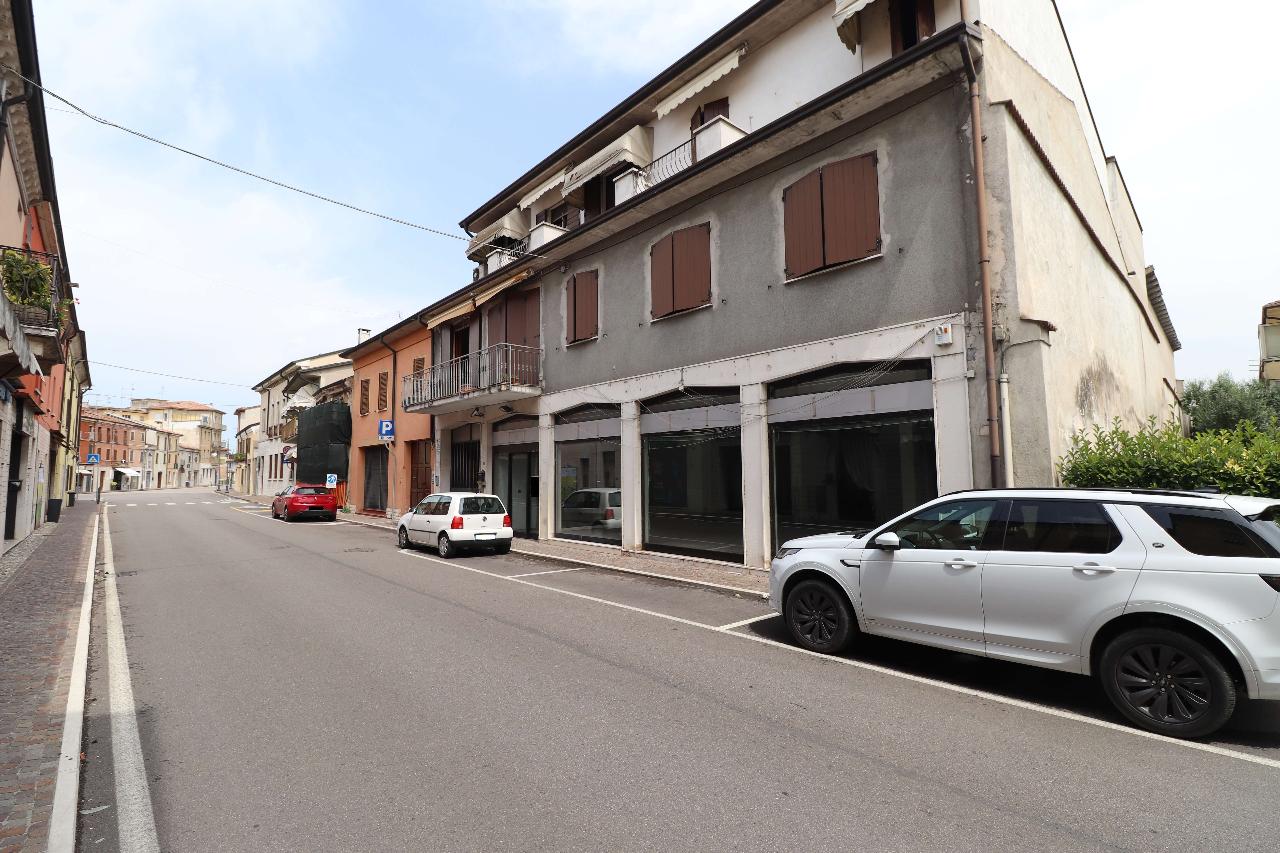 Immobile residenziale in affitto a Marmirolo