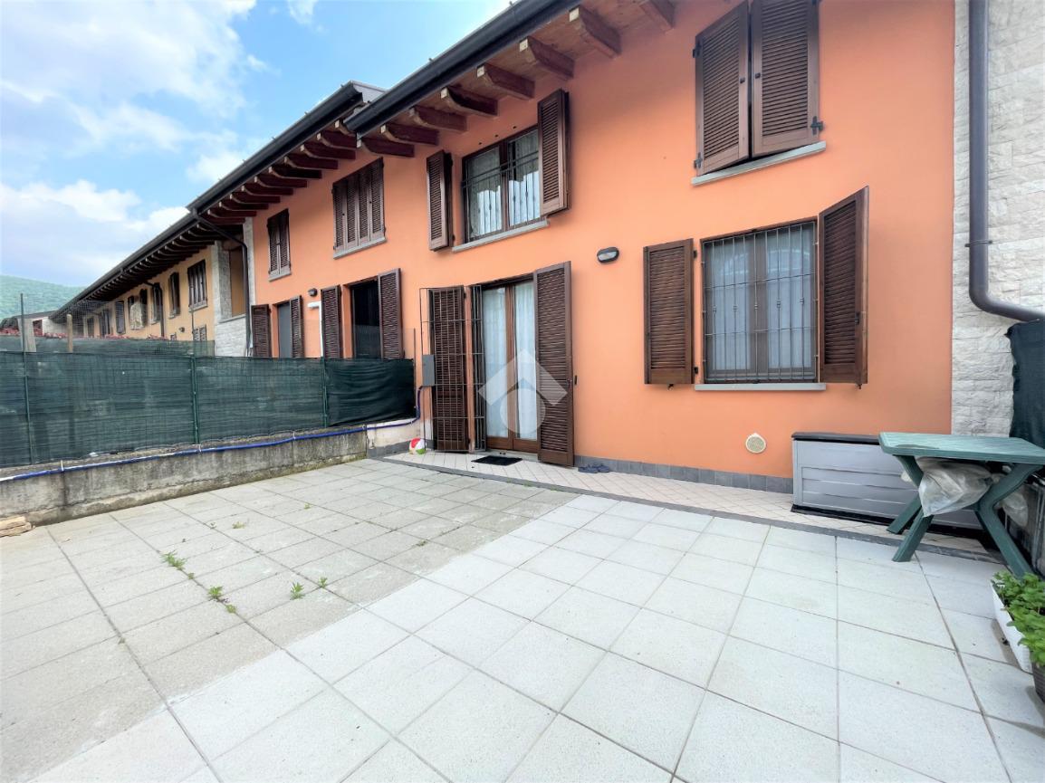 Appartamento in vendita a Zandobbio