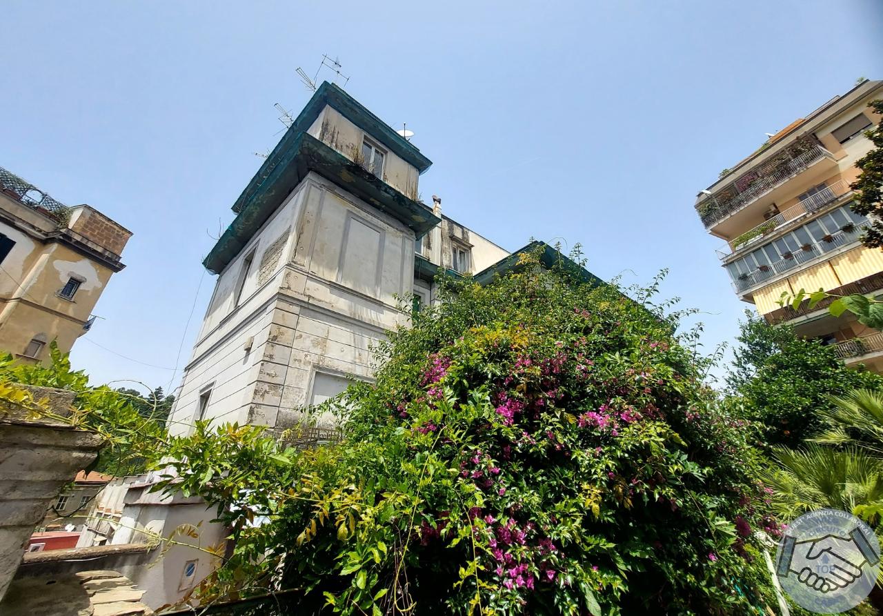 Appartamento in vendita a Napoli