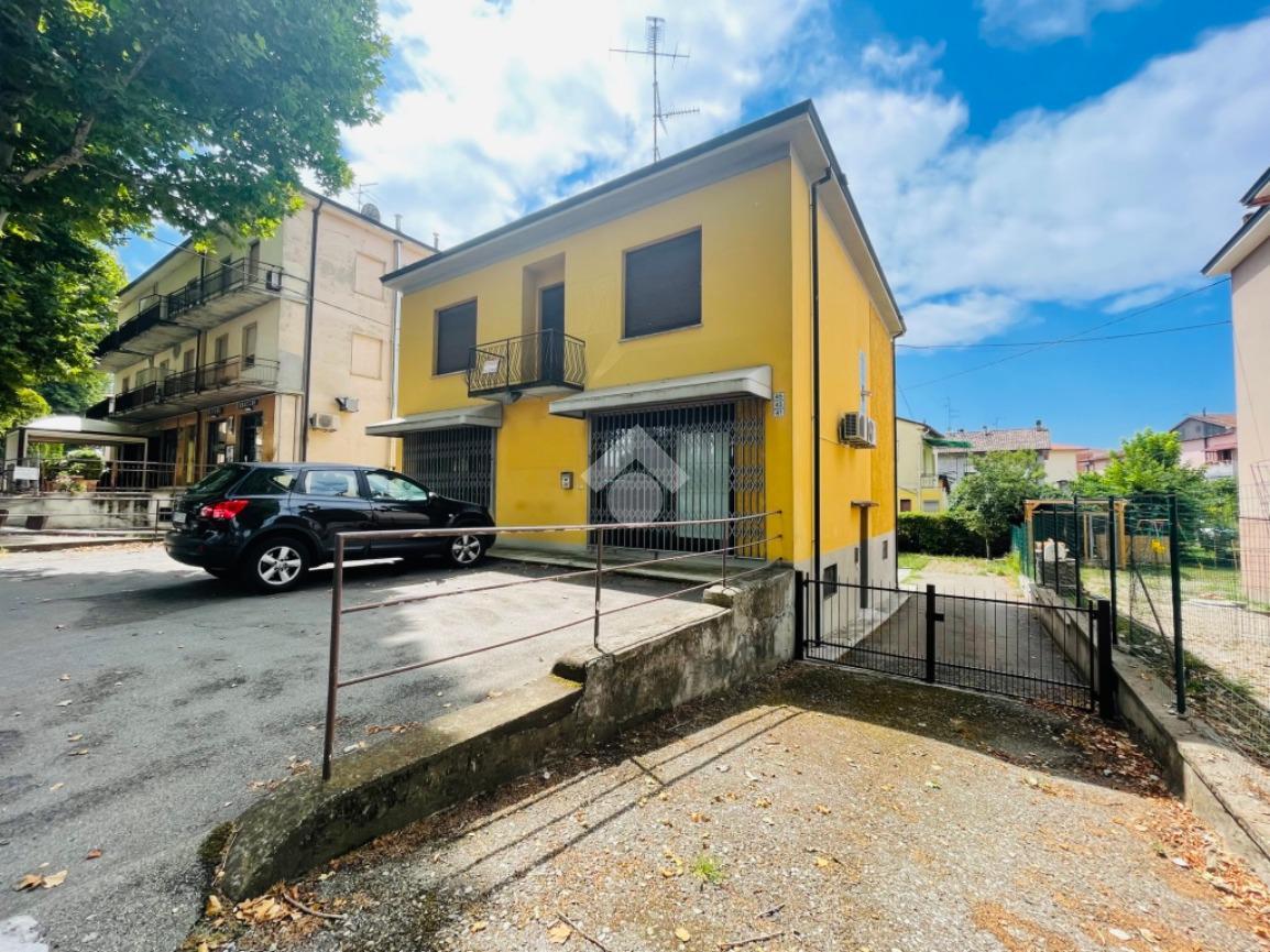 Villa in vendita a Gattatico