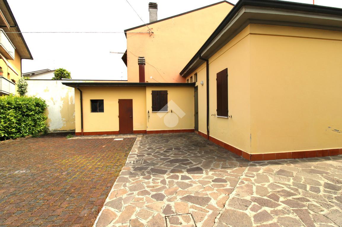 Casa indipendente in vendita a Cesena