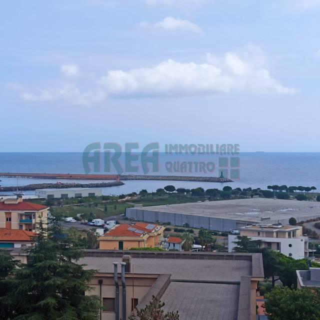Appartamento in vendita a Imperia