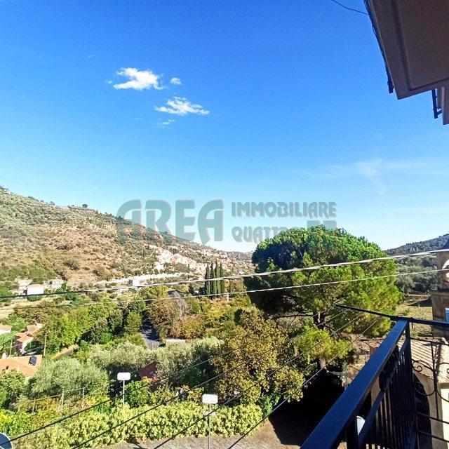 Appartamento in vendita a Dolcedo