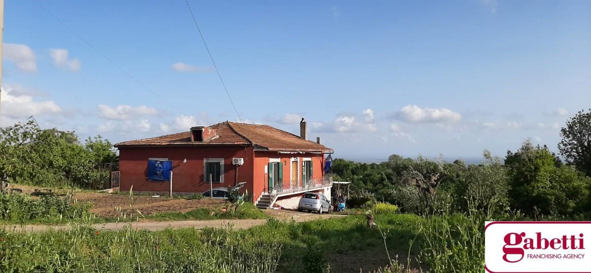 Rustico in vendita a Teano