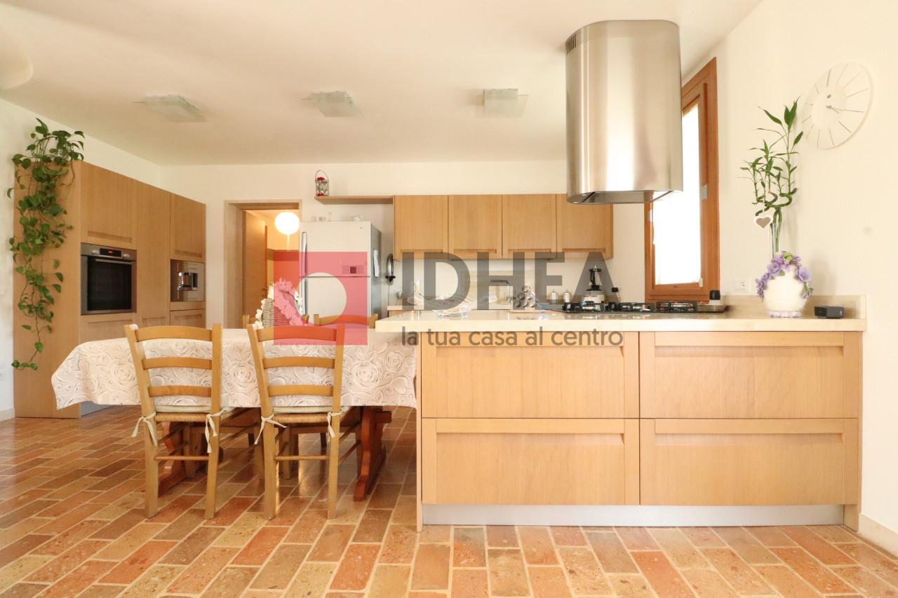 Villa in vendita a Silea