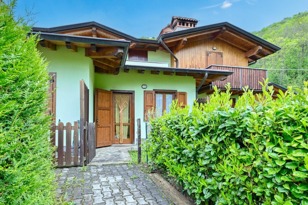 Appartamento in vendita a Selvino