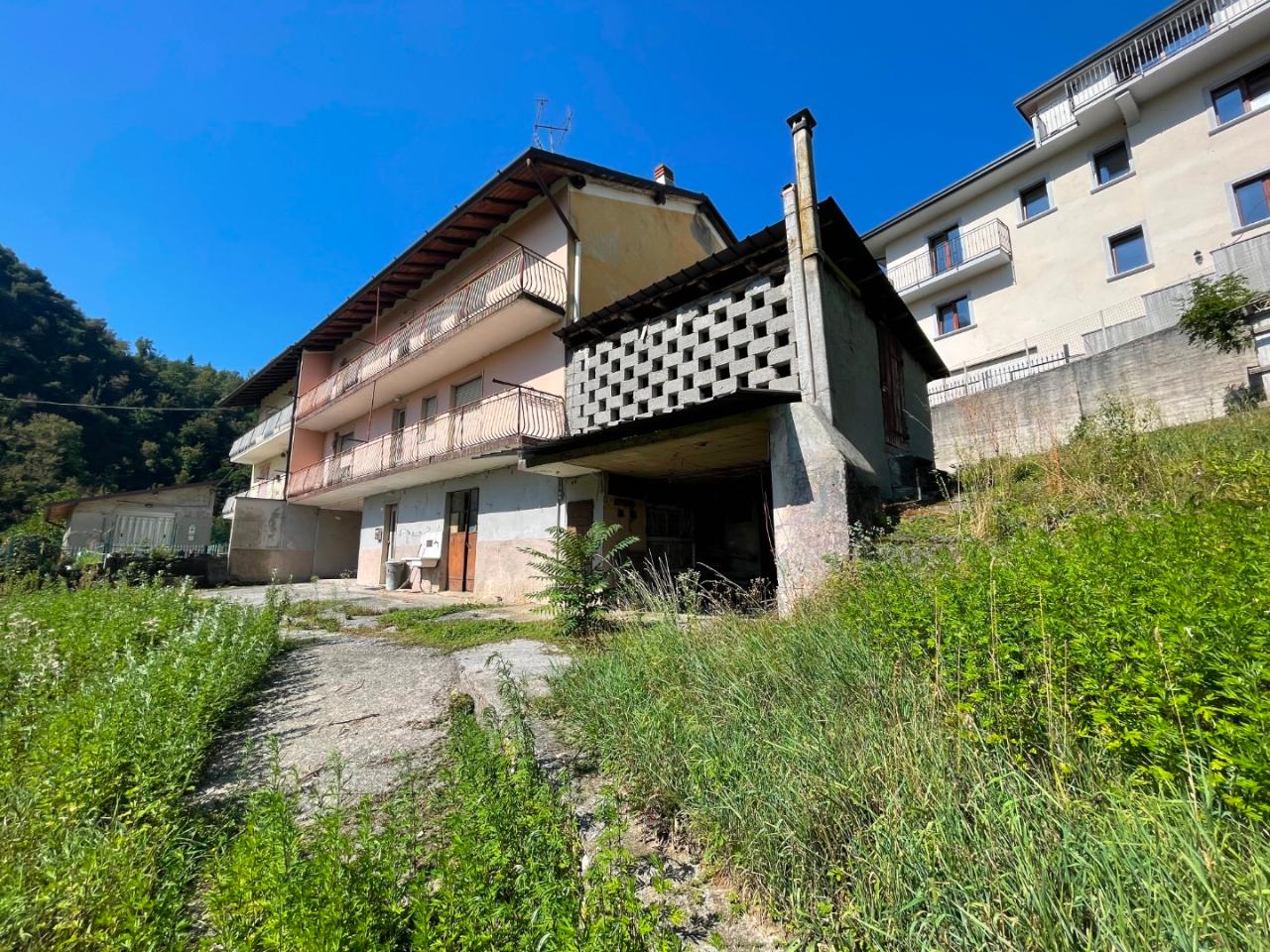 Cascina in vendita a Vertova