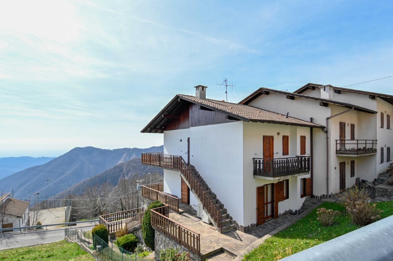 Trilocale in Via Amora Bassa, Aviatico