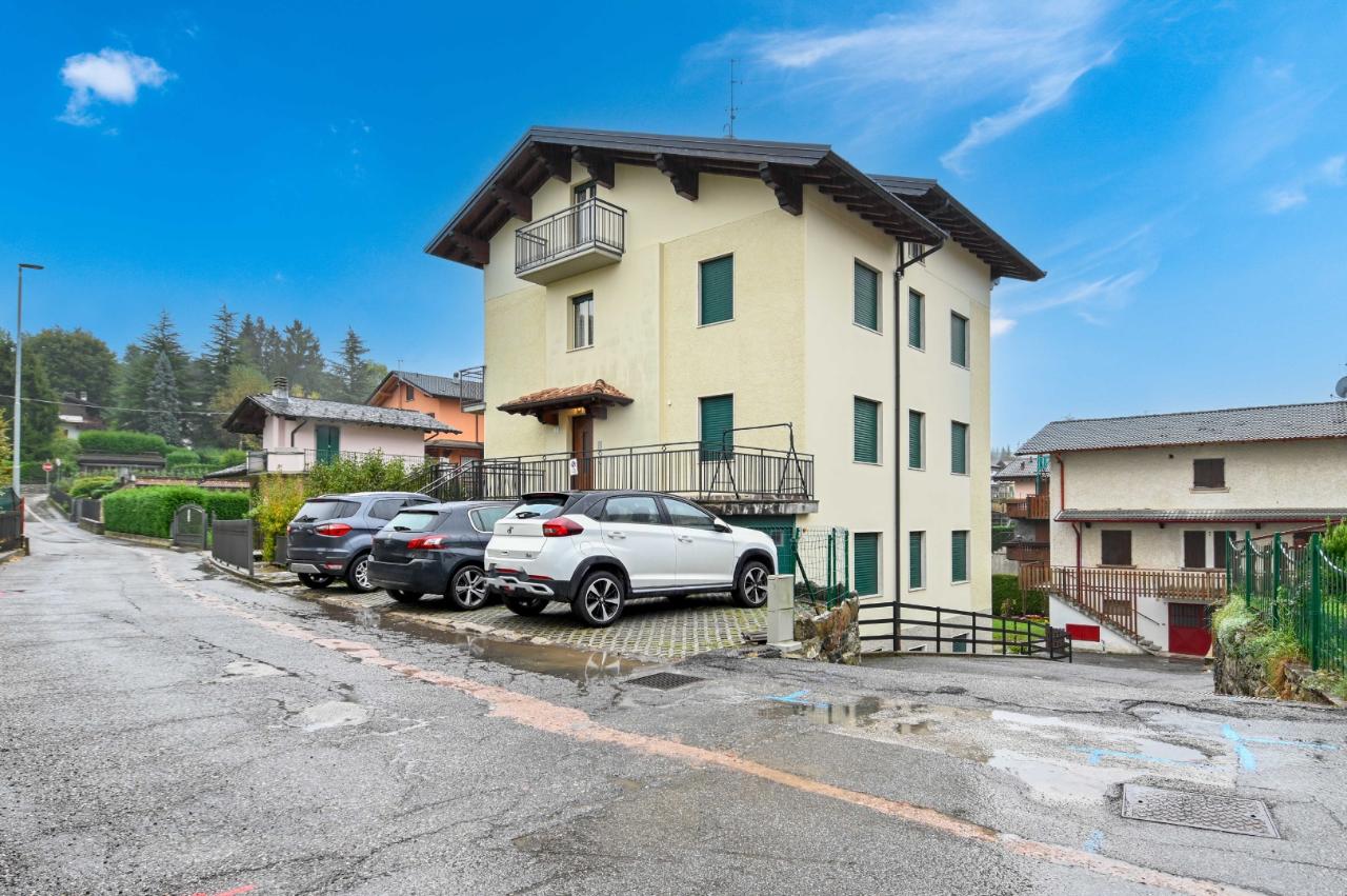 Appartamento in vendita a Selvino