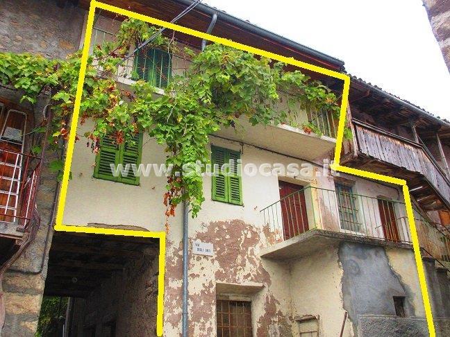 Casa colonica in vendita a Pisogne