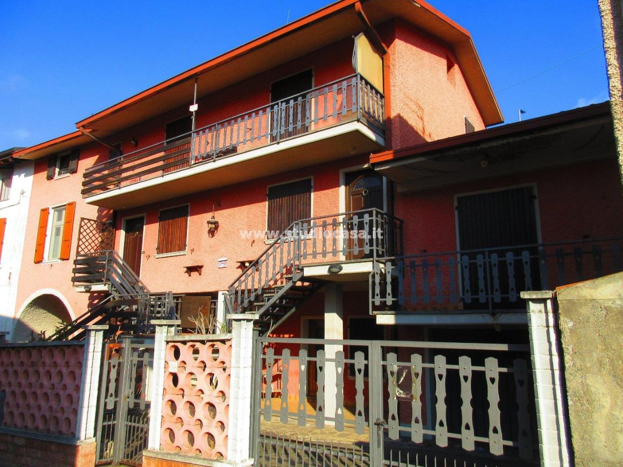 Villa bifamiliare in vendita a Sovere