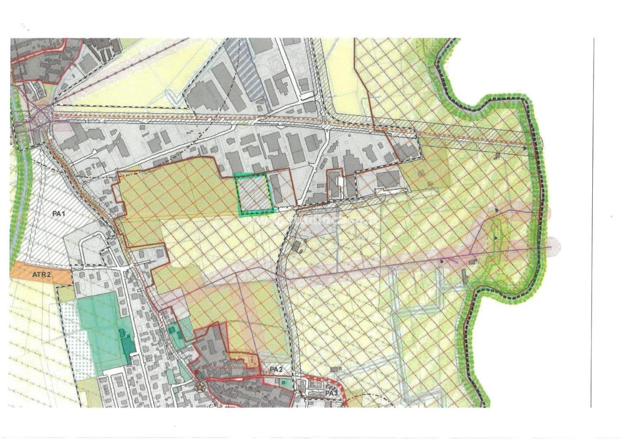 Terreno edificabile commerciale in vendita a Palazzo Pignano