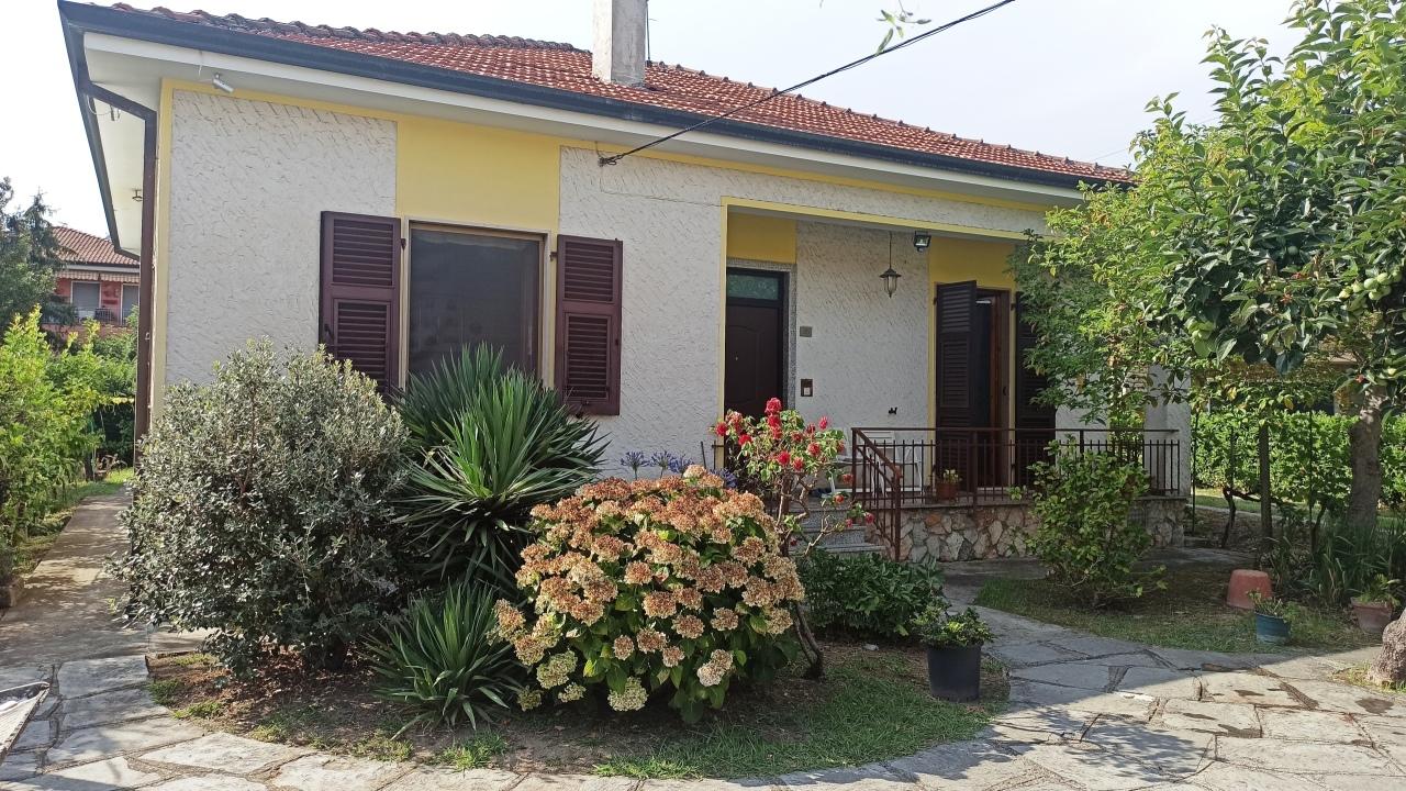 Casa indipendente in vendita a Sarzana