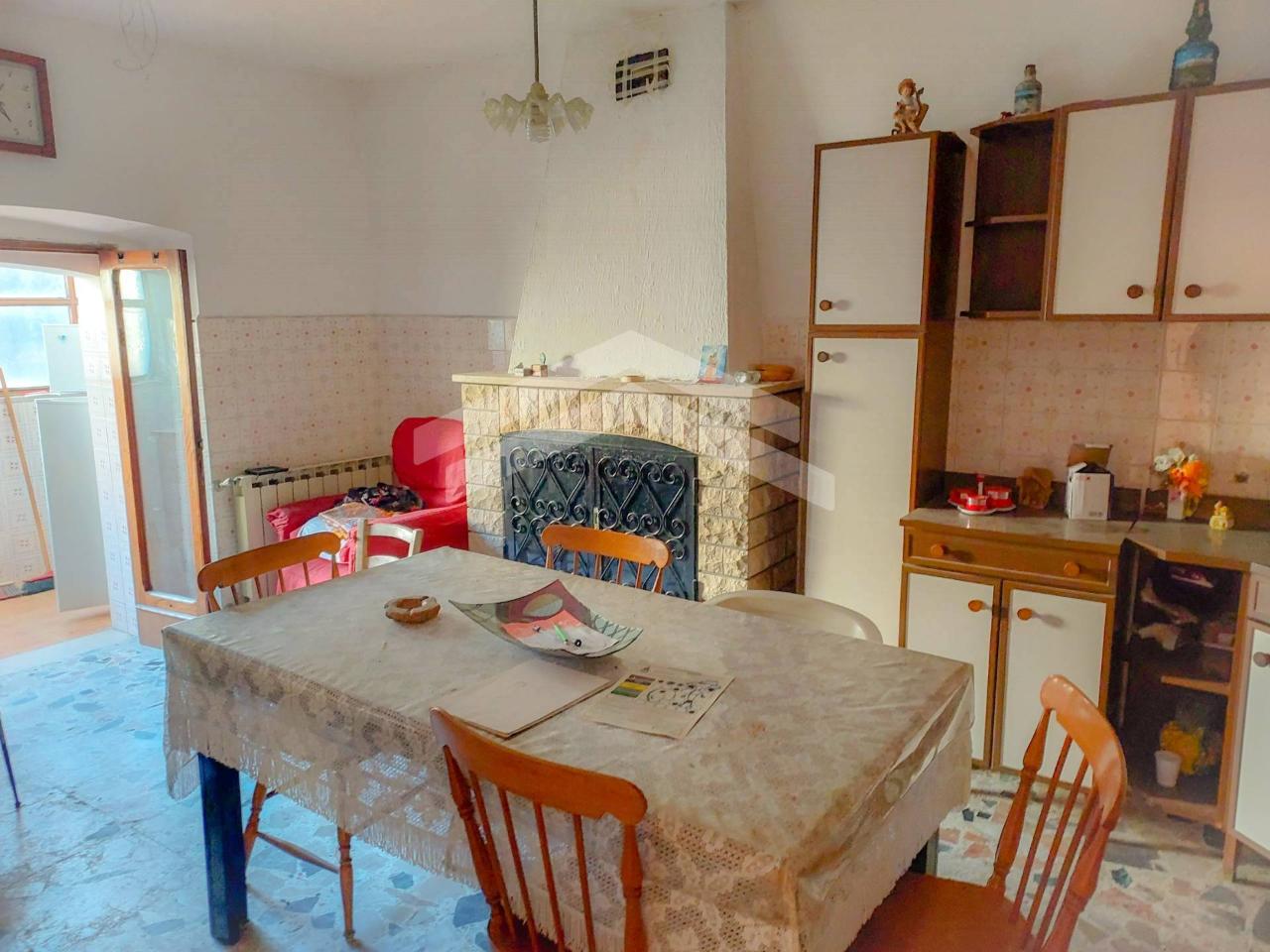 Palazzo in vendita a Guardialfiera