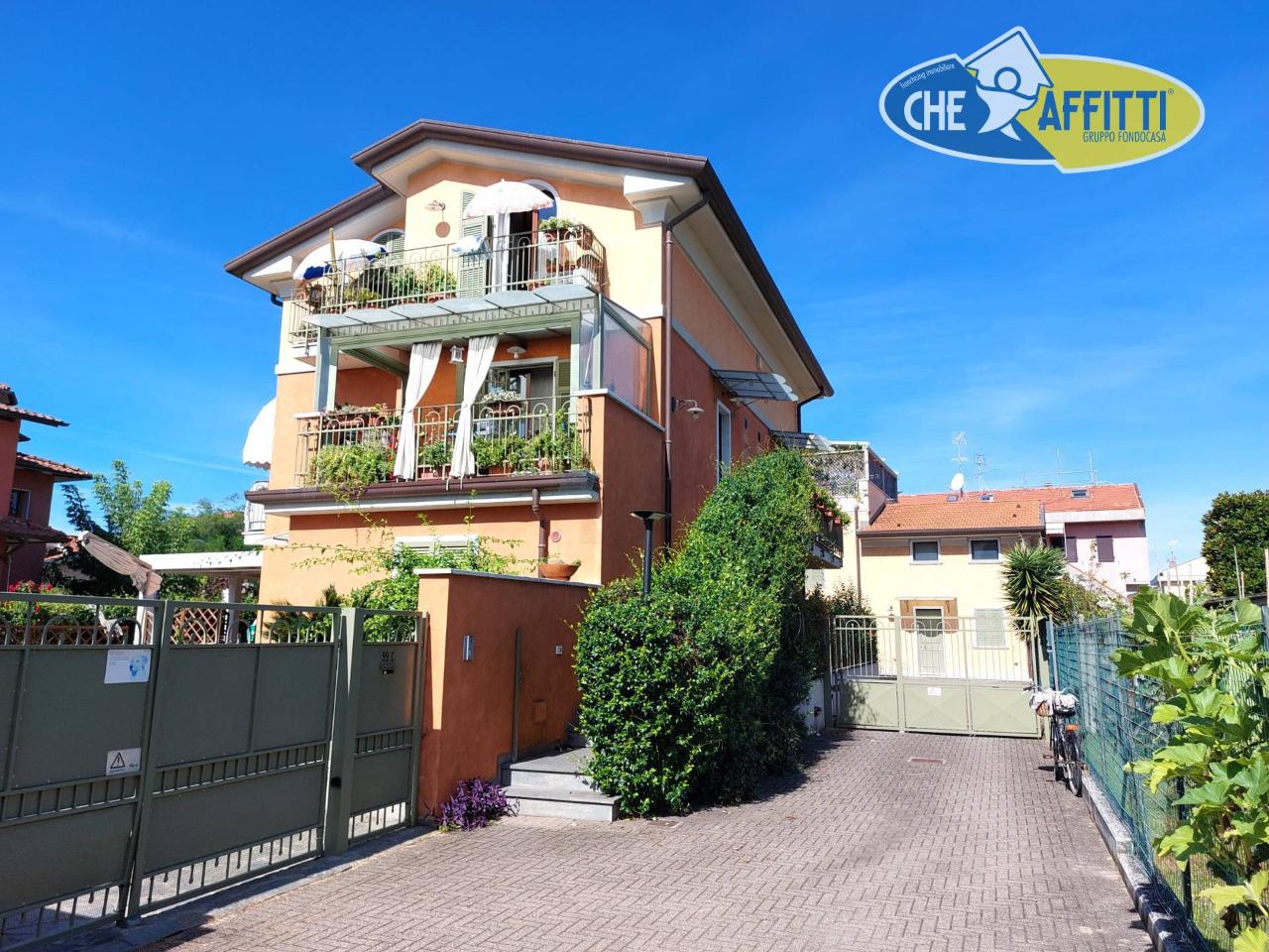 Appartamento in affitto a Carrara