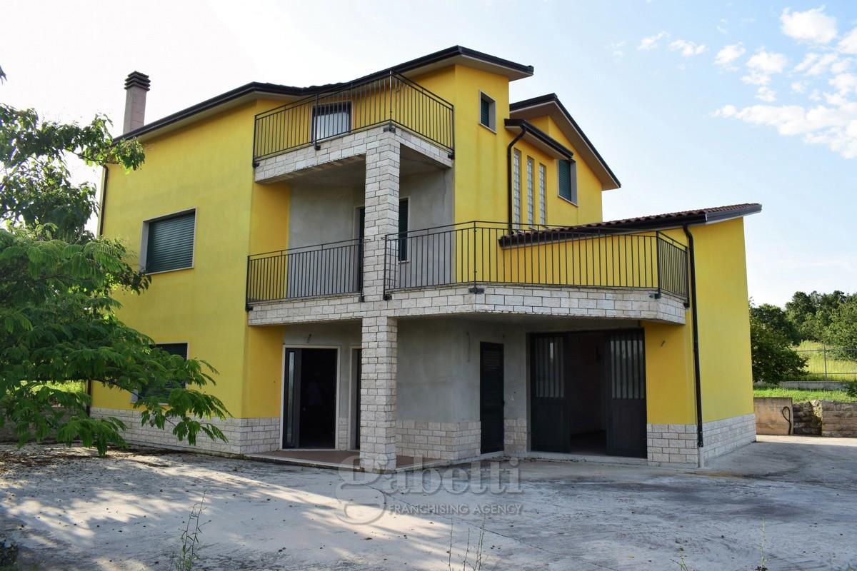 Villa in vendita a Campodipietra