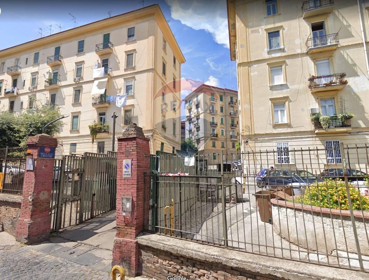 Appartamento in vendita a Napoli