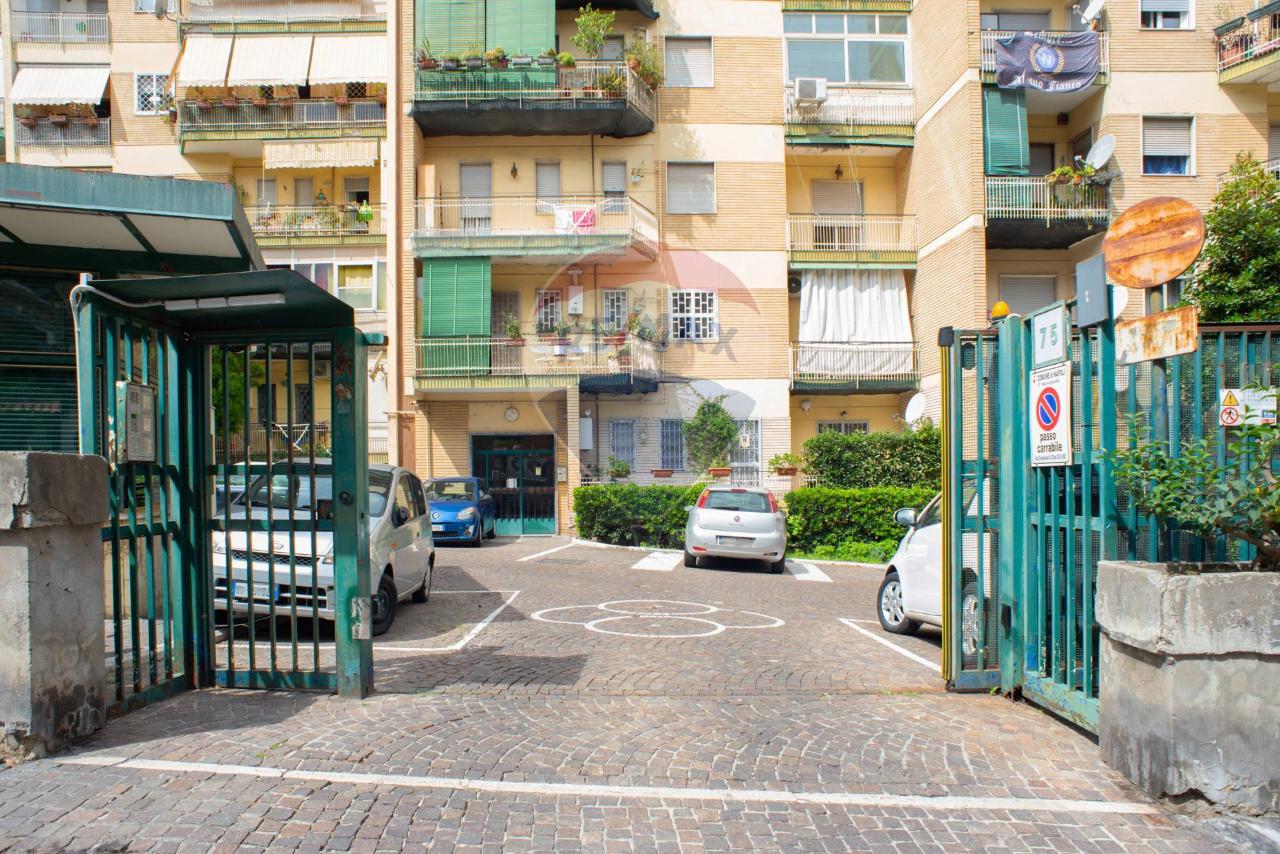 Appartamento in vendita a Napoli