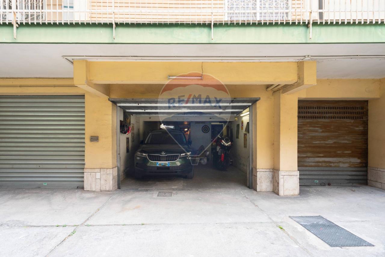 Box in vendita a Napoli