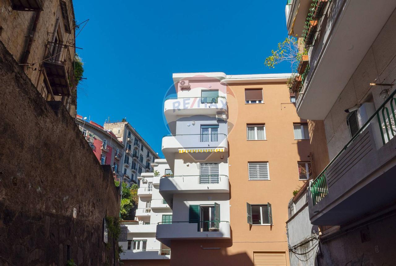 Appartamento in vendita a Napoli
