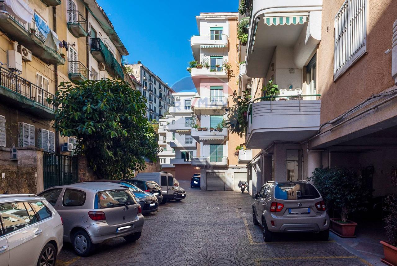 Appartamento in vendita a Napoli