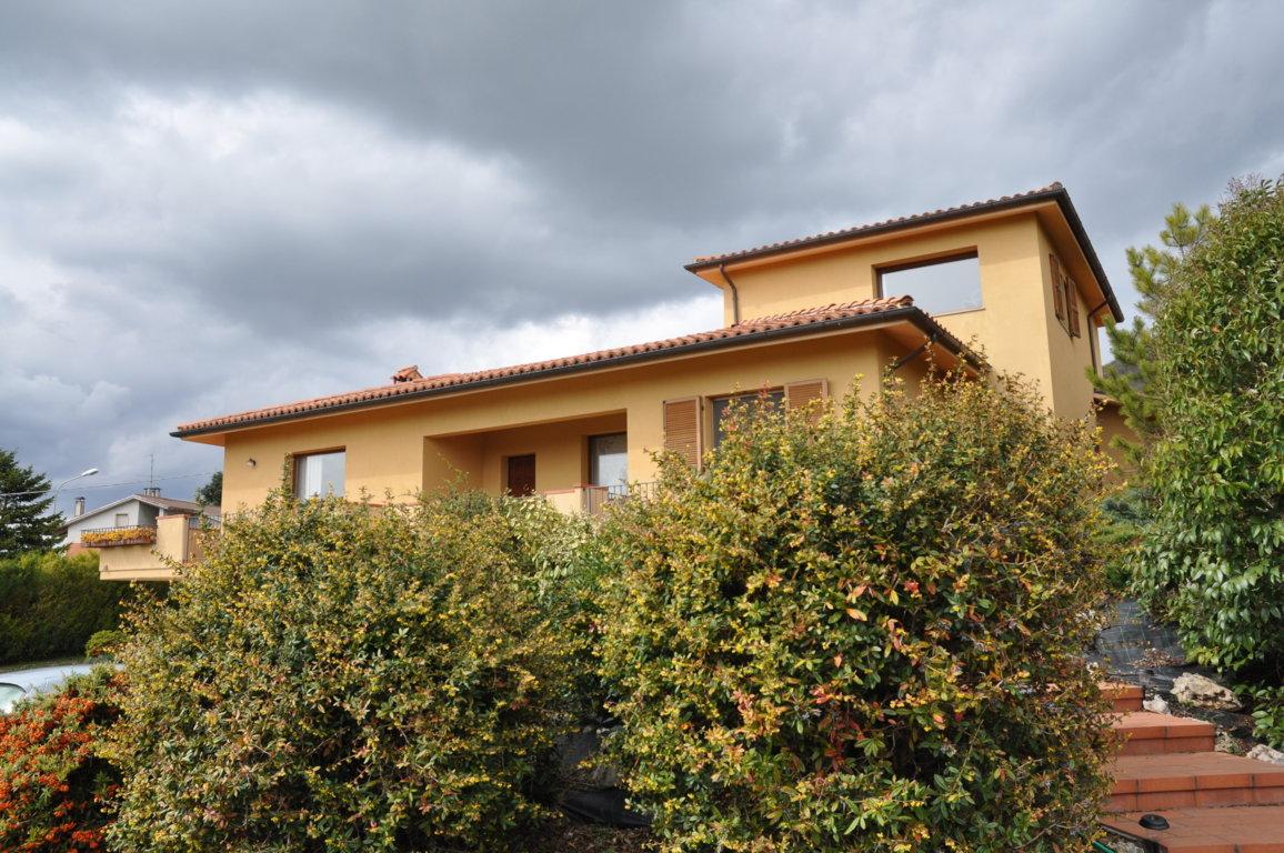 Villa in vendita a Fabriano