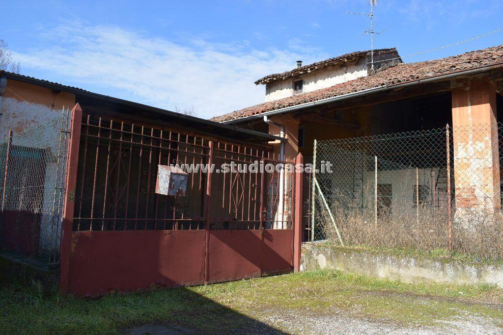 Cascina in vendita a Crema