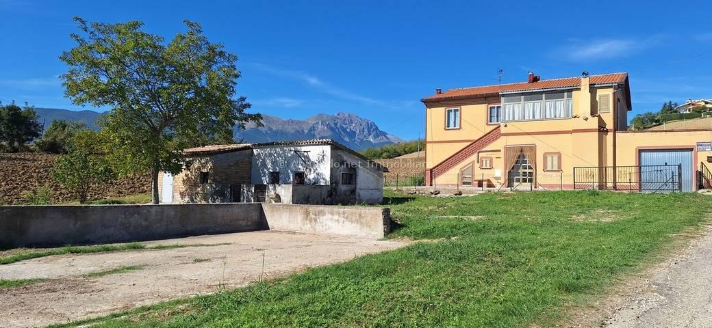 Casa indipendente in vendita a Penne