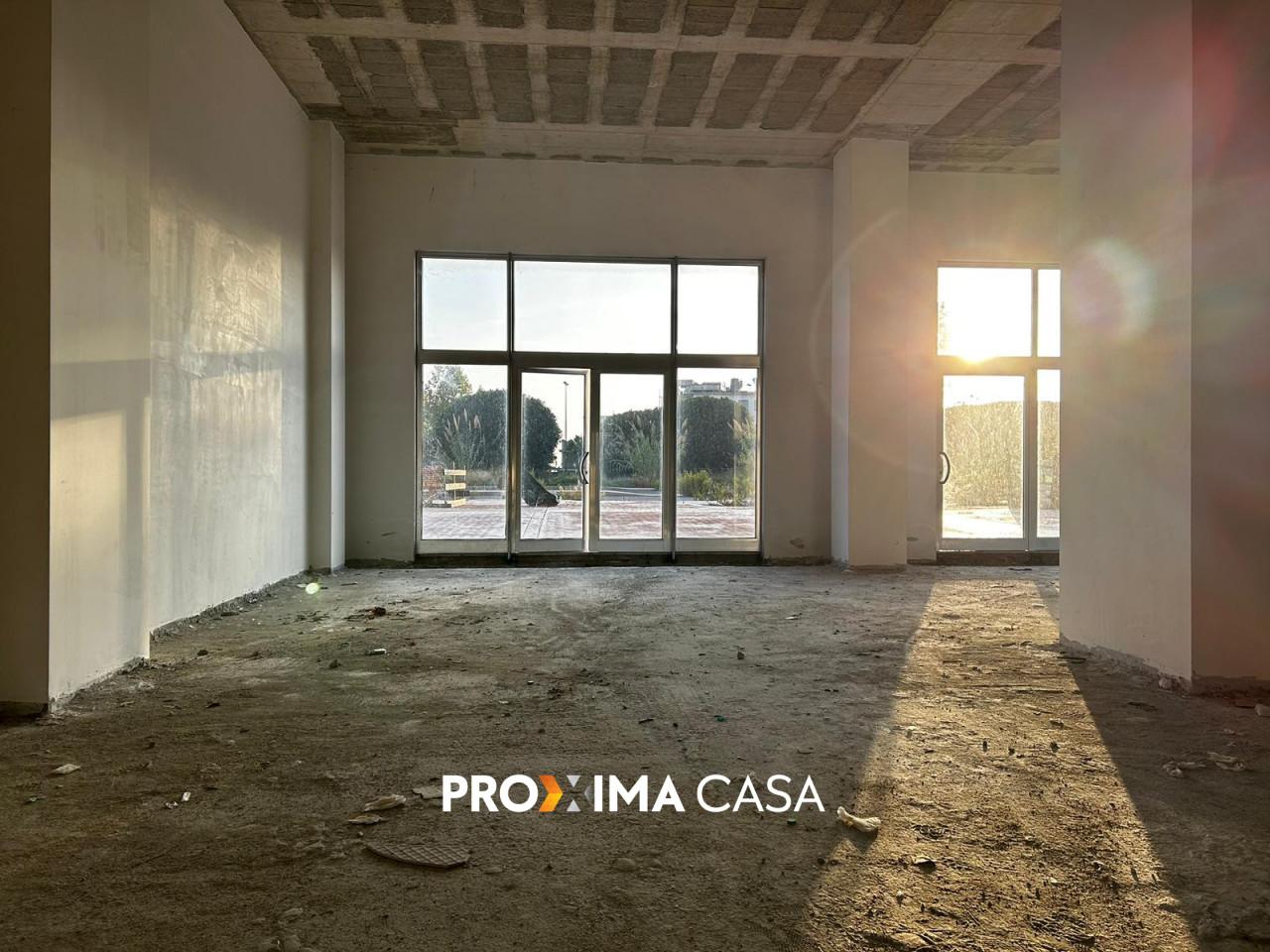 Negozio in vendita a Salerno