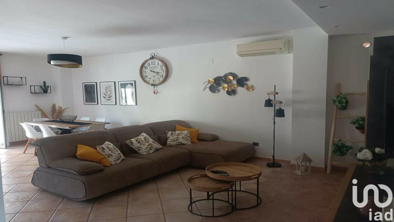 Appartamento in vendita a Falerna