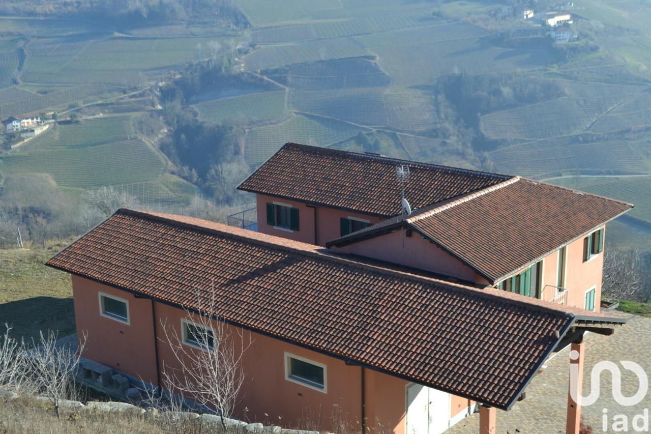 Villa in vendita a Neviglie