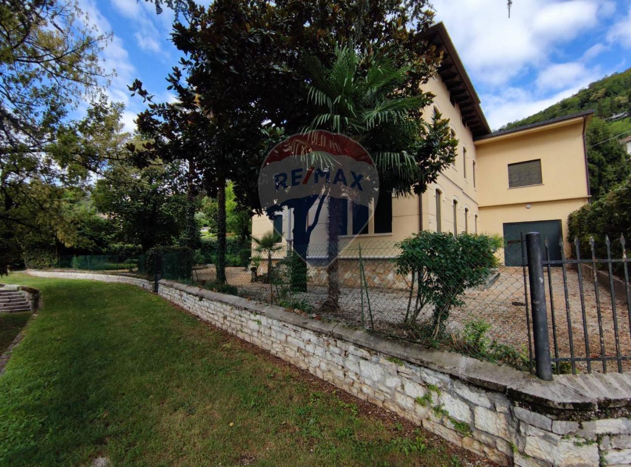 Villa in vendita a Valdobbiadene