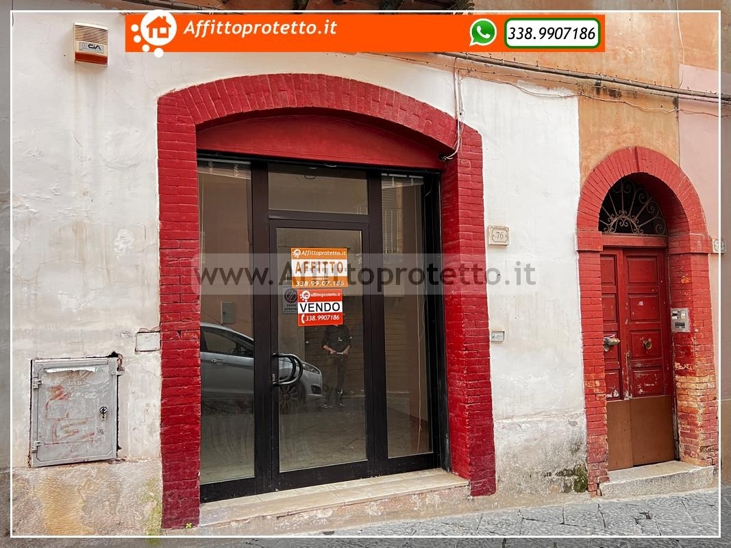 Negozio in vendita/affitto a Formia