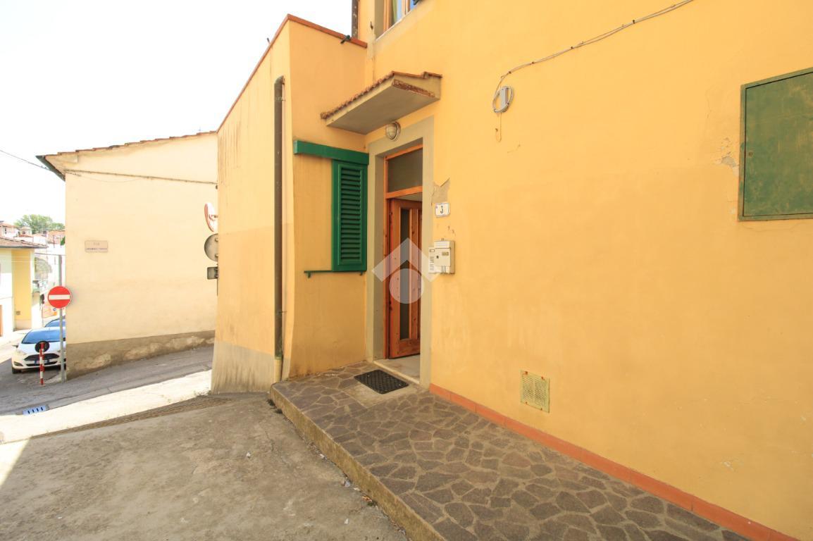 Appartamento in vendita a Capraia E Limite