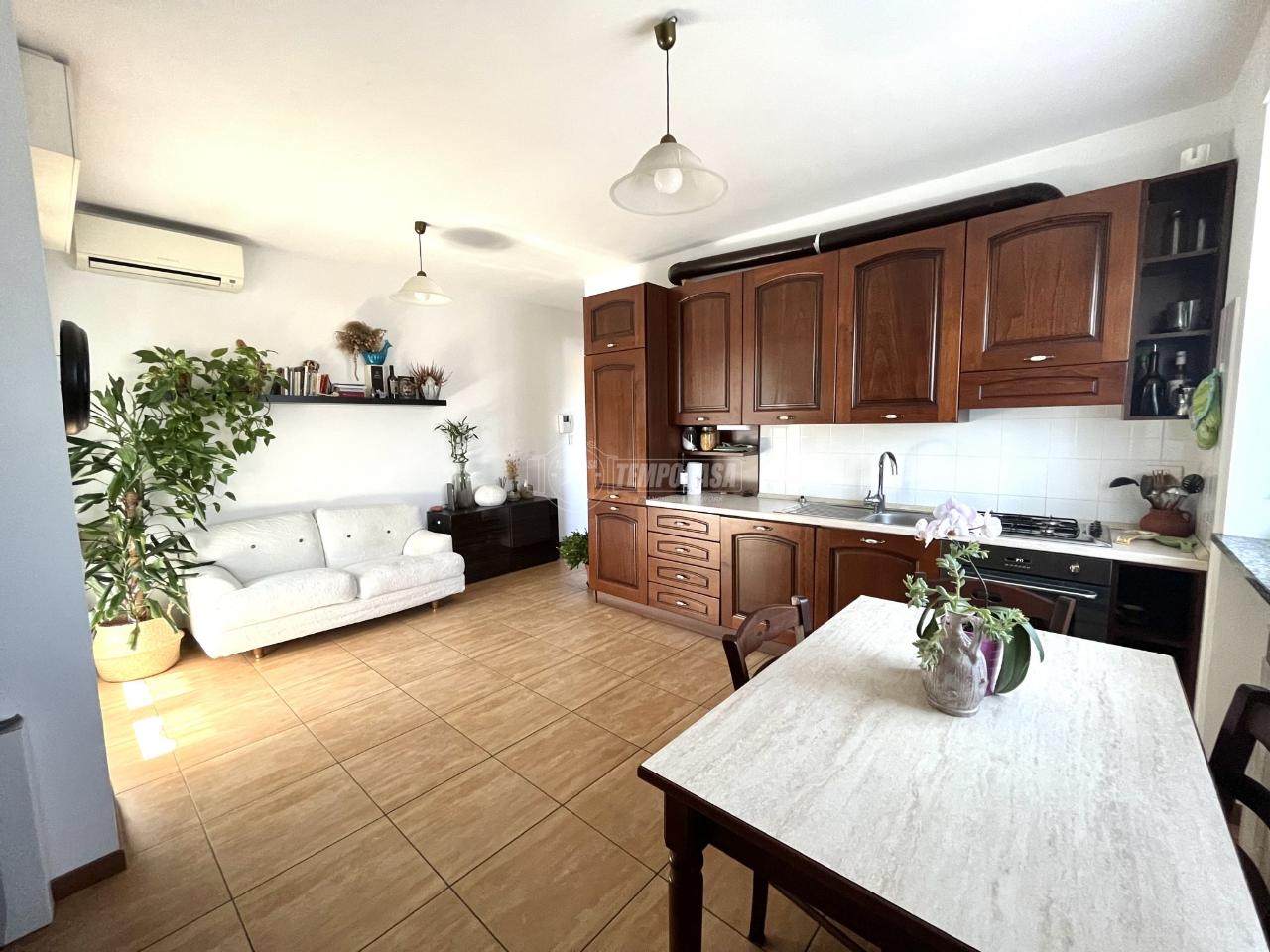 Appartamento in vendita a Rozzano