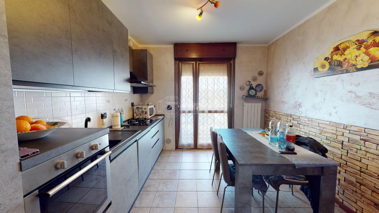 Quadrilocale in Via Torino 82, Settimo Torinese