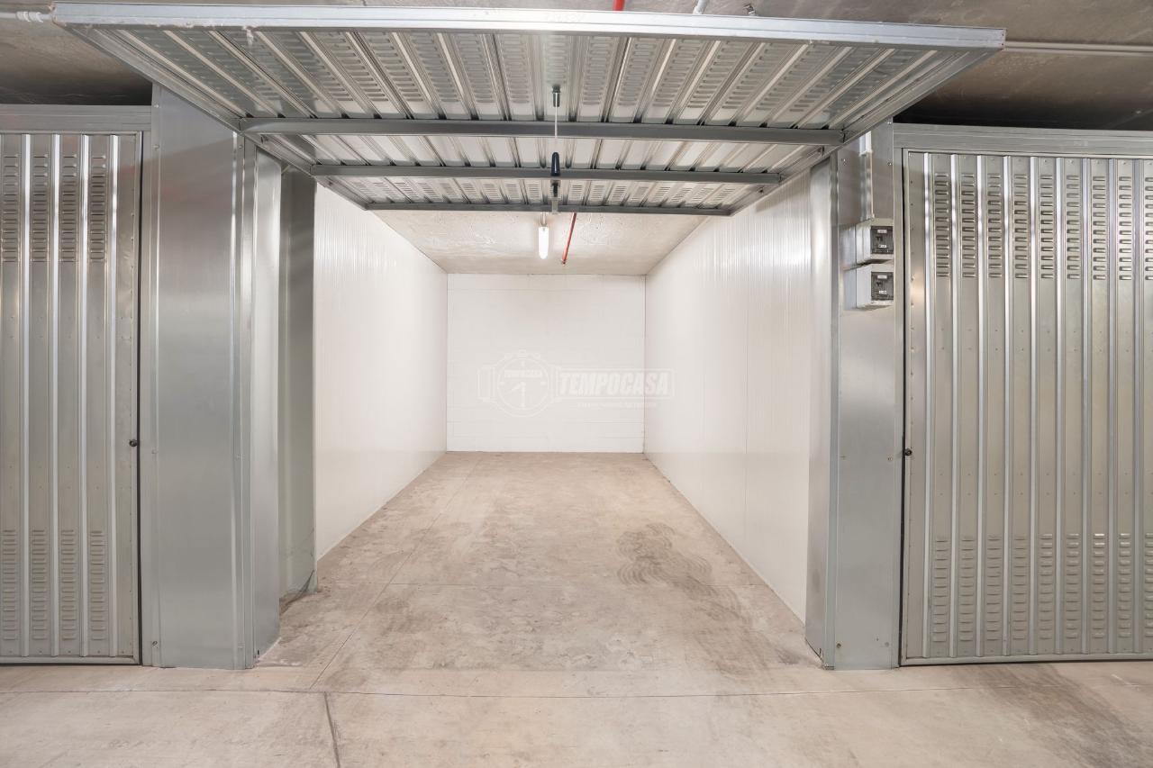 Box in vendita a Milano