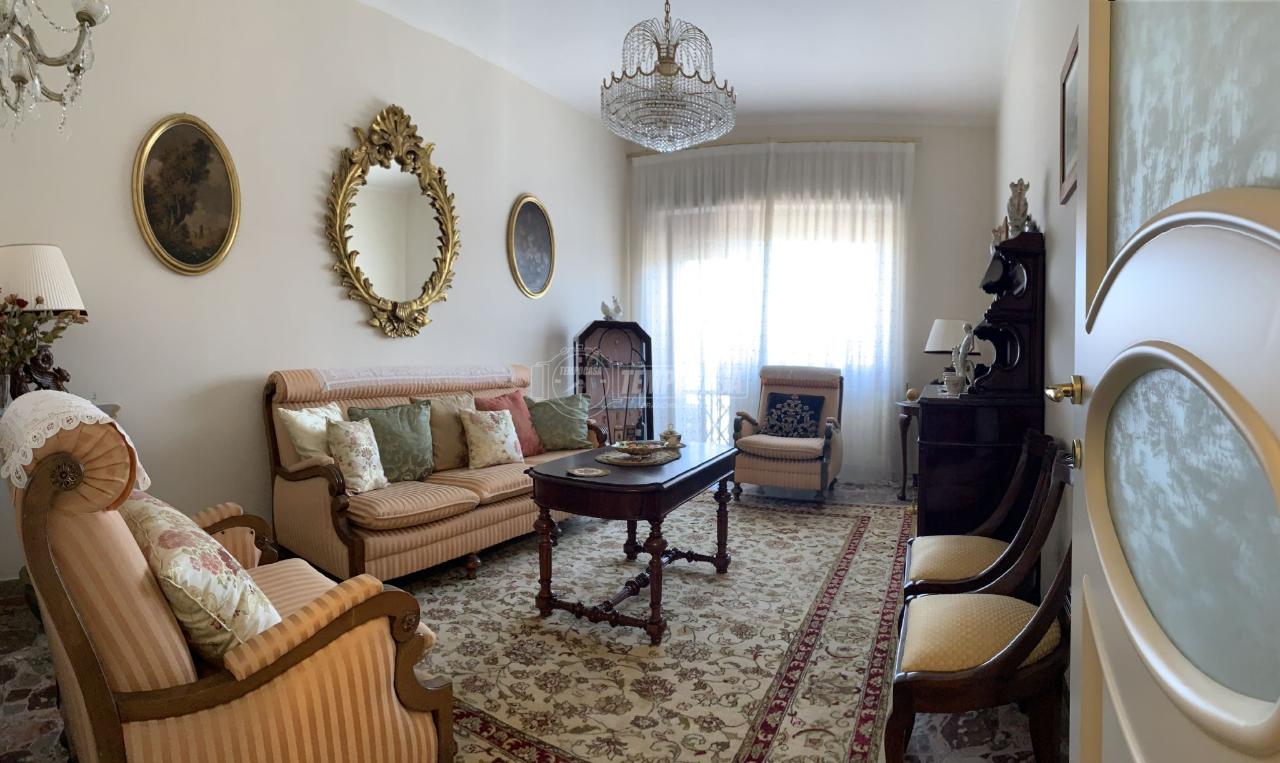 Appartamento in Via Partenio, Avellino